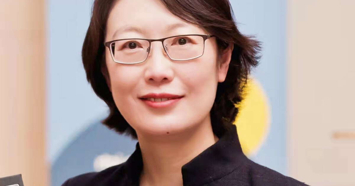 Dr Wei Yang OBE - Team - About - Wei Yang & Partners