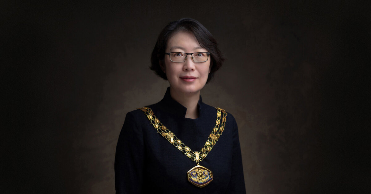 Dr Wei Yang is inaugurated as the President of the Royal Town Planning ...